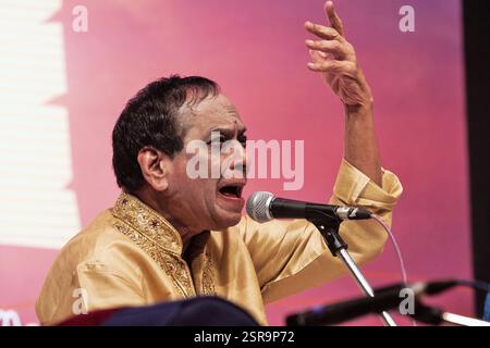 Indian Carnatic vocalist M Balamuralikrishna performing in Mumbai ...