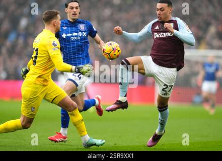 Ipswich Town goalkeeper Alex Palmer during the Sky Bet Championship ...