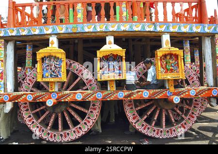 Goddesses statues at wheel of chariot rath yatra of jagannath, Puri ...