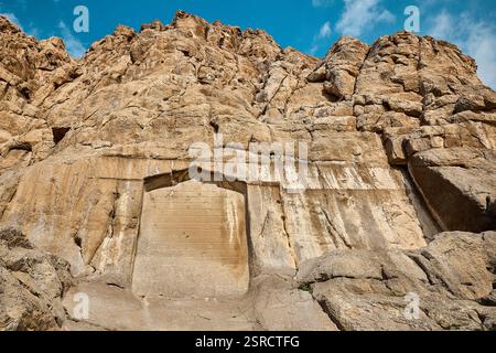 Ancient inscription in Bisotun, Iran Stock Photo - Alamy