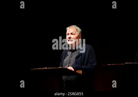 Thomas Rühmann bei der musikalisch-szenischen Lesung mit Florian Illies ...