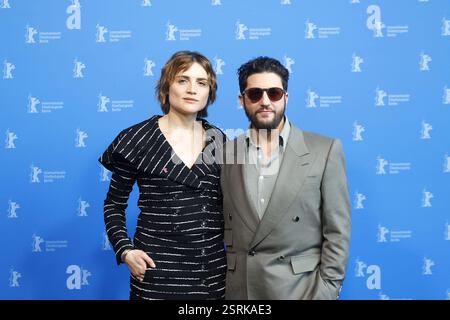 John Magaro, Mala Emde und Alexander Scheer bei der Medienboard Party ...