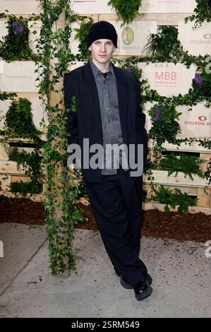Luke Matt Röntgen bei der Place To B Party by BILD & Constantin Film im ...