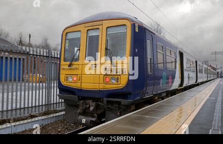 Bi-mode unit 769434 at Stalybridge railway station. Saturday 15th ...
