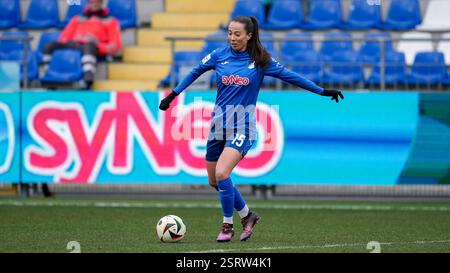 Marta Cazalla Garcia (TSG, 15), am Ball, Freisteller, Ganzkörper ...