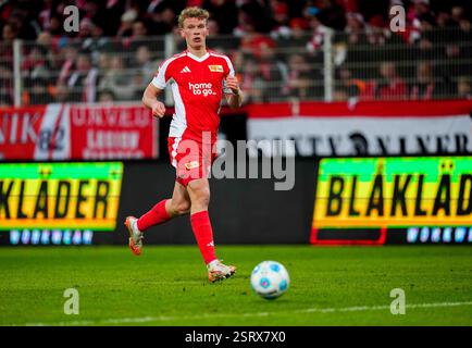 February 15 2025: Leopold Querfeld of 1.FC Union Berlin controls the ...