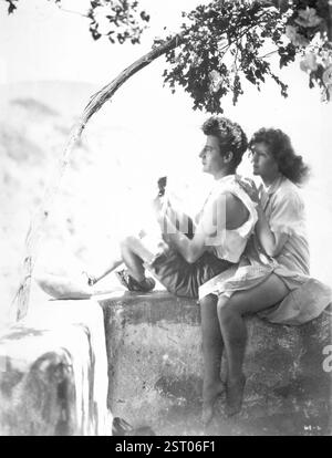 Gilbert Roland, 1926 Stock Photo - Alamy