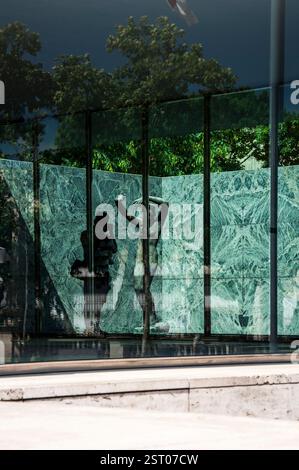 Alba sculpture by Georg Kolbe in the Mies Van der Rohe Pavilion in ...