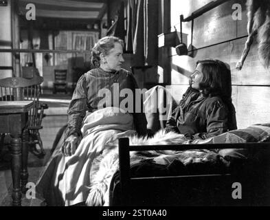 CANADIAN PACIFIC [US 1949] [L-R] [?], NANCY OLSON, RANDOPLH SCOTT, JANE ...