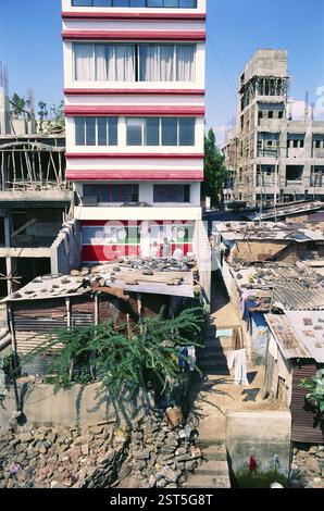 Buildings and slums, Pune, Maharashtra, India Stock Photo - Alamy