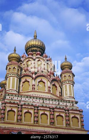 Goddess Parvati. Hindu temple, sacred lake, Grand Bassin, Ganga Talao ...