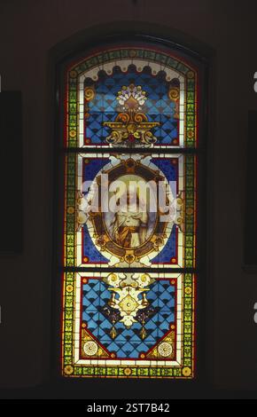 glass windows, bombay, mumbai, maharashtra, india, asia Stock Photo - Alamy