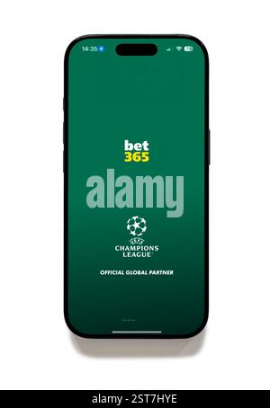 Bet365 app on an iPhone Stock Photo - Alamy