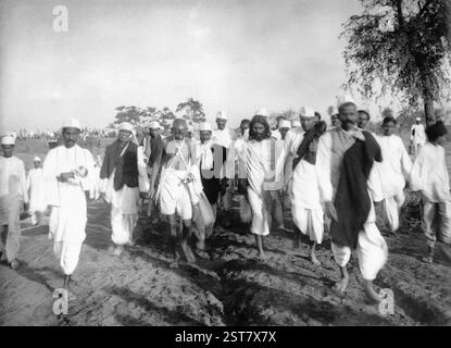 Mahatma Gandhi during the salt march, Dandi, Gujarat, India, 1930 ...