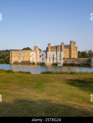 Leeds Castle, Kent, UK. 9th Aug, 2025. “Motors By The Moat” sees a ...