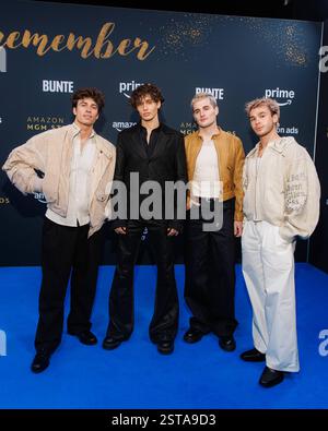 persons Tim Schaecker, Bene Schulz, Luis Freitag and Julian Braun ...