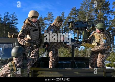 Witches of Bucha, a group of female volunteer soldiers, undergo ...