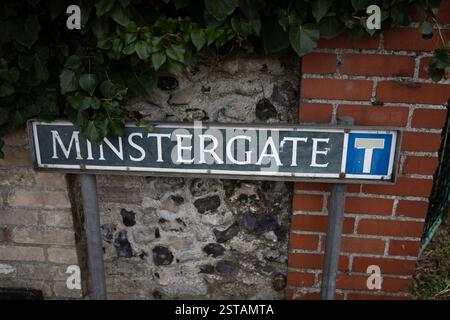 Minstergate road sign, Thetford Stock Photo - Alamy