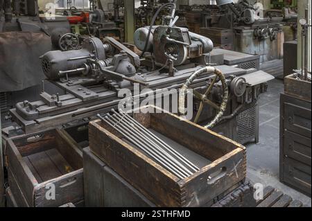 Workbench in the production hall of engine valves, formerly Dietz ...
