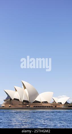 Vertical shot of the iconic Sydney Opera House i Stock Photo - Alamy