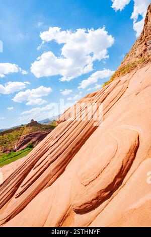 The Jingbian Wave Valley in Shaanxi Province is comparable to the Wave ...