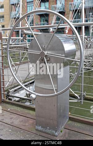 Movable Bridge Wheel Stock Photo - Alamy