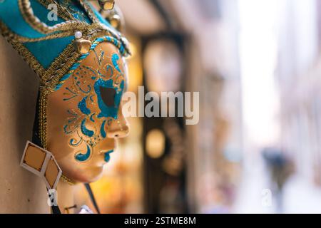 Traditional venetian mask in store on street Stock Photo - Alamy