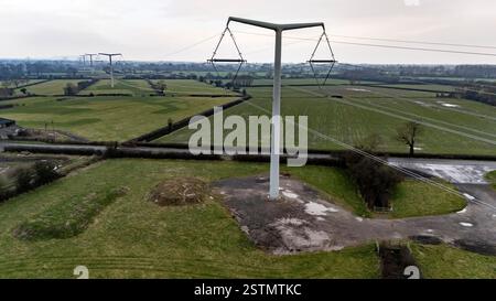 The new 'T' style electricity pylon capable of carrying high-voltage ...