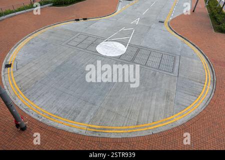 Turnaround Street End Stock Photo - Alamy