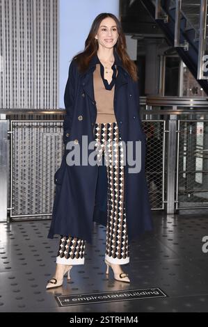 New York, USA. 19th Feb, 2025. Volunteers distribute a meal at St Mark ...