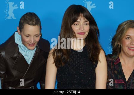 Vincent Perez, Fiona Shaw, Vicky Krieps, Emma Mackey and Rebecca ...