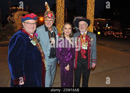 Verleihung der goldenen Narrenschelle. Regina Halmich mit ihrer ...