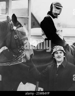 The National Miners Strike 1984 Police guard the pickets at the ...