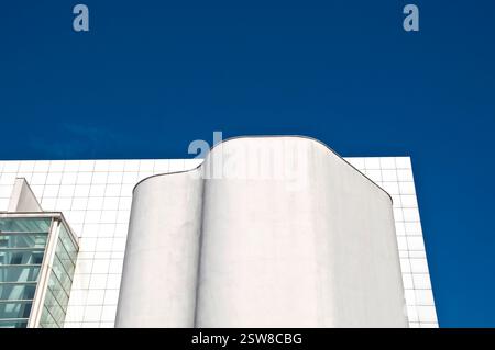 MACBA by Richard Meier architect, detail facade, Barcelona, Raval ...