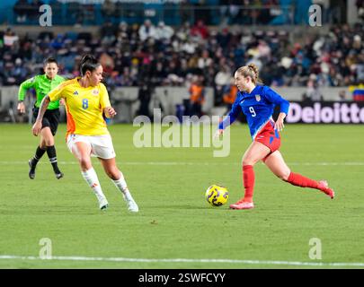 United States forward Ally Sentnor plays against Colombia during the ...