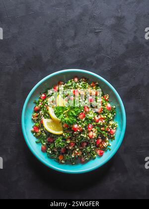 Tabbouleh salad, Levantine vegetarian salad with bulgur, quinoa, tomato ...