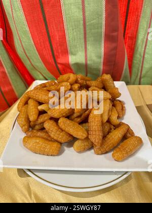 Balah el Sham or Egyptian Choux Pastry, very popular Ramadan month ...