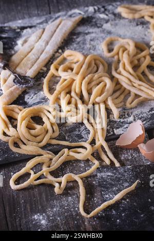 Fresh homemade pasta pici Stock Photo - Alamy