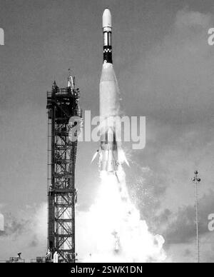 The Mariner 4 spacecraft lifts off from Launch Pad 12 at Cape Canaveral ...