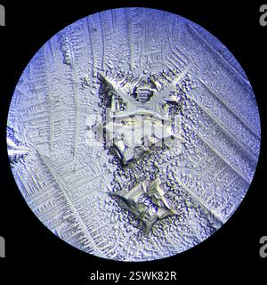 Salt crystals under microscope, light micrograph, close-up view Stock ...