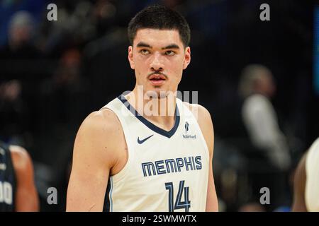 Memphis Grizzlies center Zach Edey (14) plays in the first half of an ...