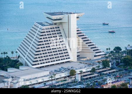 The Sheraton Grand Doha Resort Convention Hotel is a five-star luxury ...