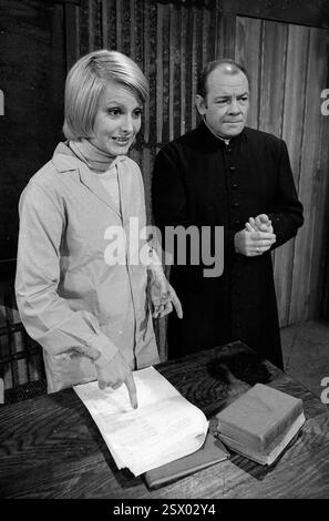 Argentine actress Marta González and Argentine actor Guillermo ...