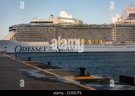 Royal Caribbean International - Quantum of the Seas Stock Photo - Alamy