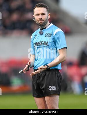 Referee Liam Moore during the Betfred Super League match at the Sewell ...