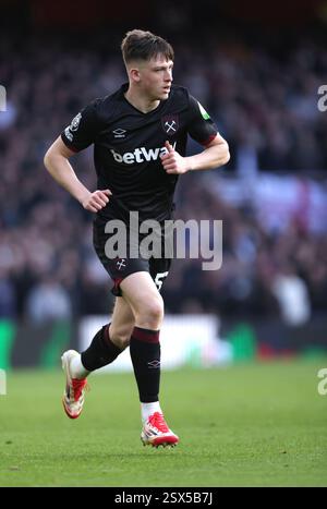 Ollie Scarles of West Ham United during the Premier League match West ...