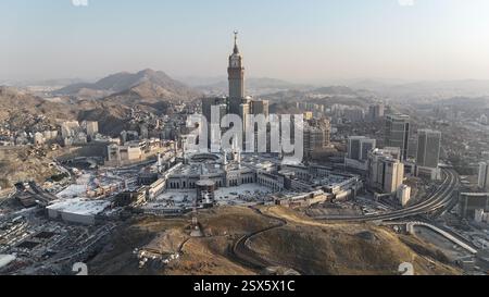Mecca , Saudi Arabia Mars 30 2024: Makkah city Streets hotels and ...