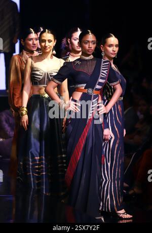 Colombo, Sri Lanka. 22nd Feb, 2025. A model presents a creation during ...