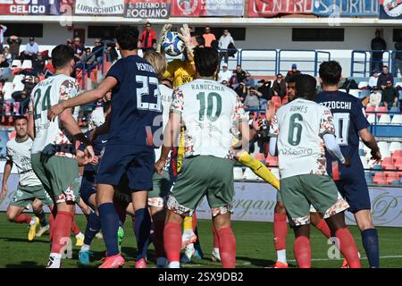 Cosenza, Italy. 23rd Feb, 2025. Simone Mazzocchi during SERIE BKT 2024/ ...