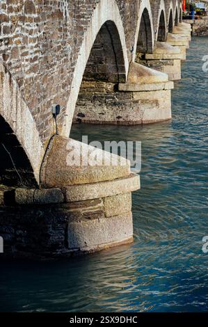 Looe bridge arch details, looe, Corwall Stock Photo - Alamy